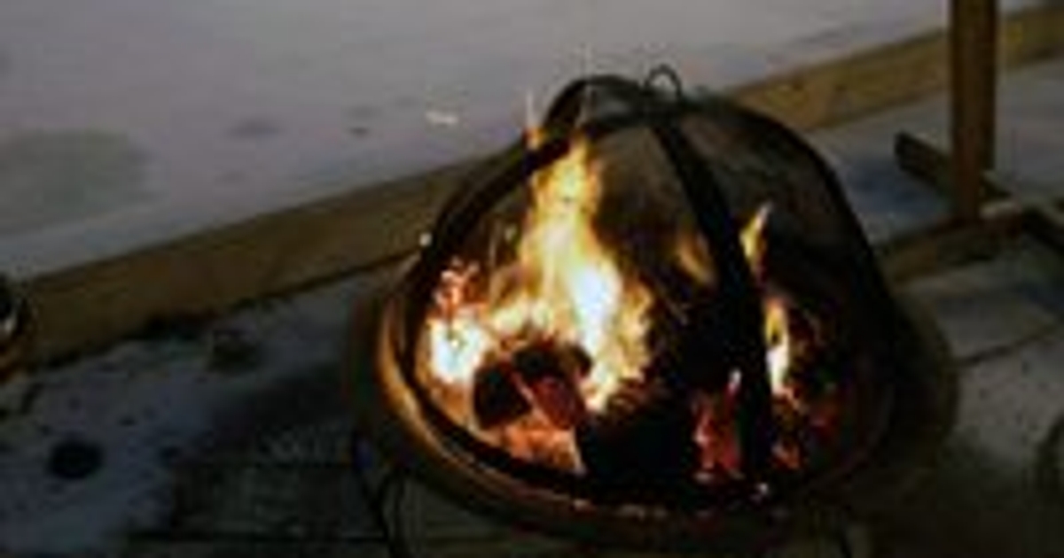 Shucker Paddy turns his patio into skating rink - Toronto Life