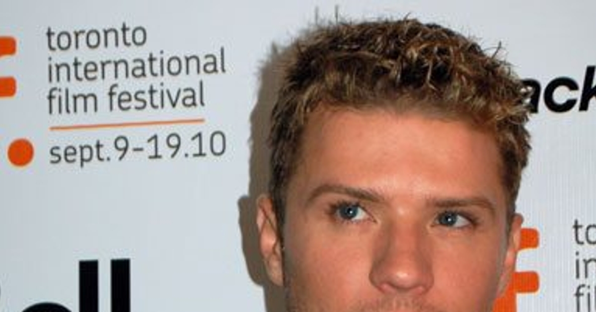 TIFF PHOTO GALLERY: Ryan Phillippe and Malin Akerman walk the red ...