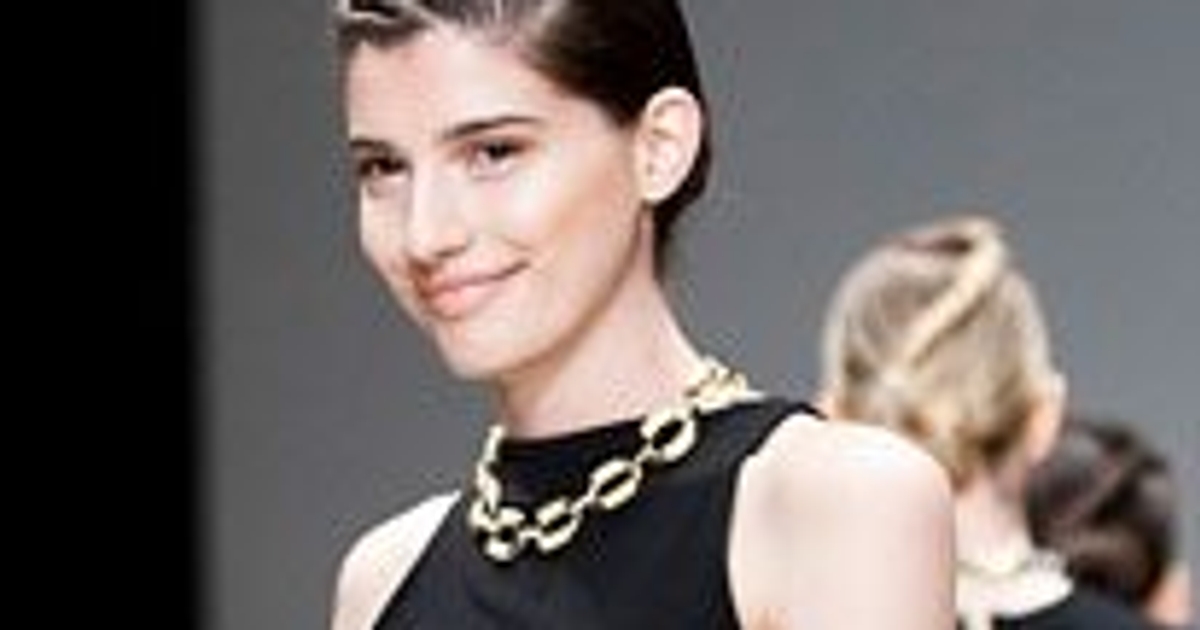 Amanda Lew Kee returns to LG Fashion Week, shocks with orange - Toronto ...