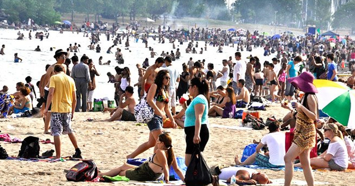 The Globe’s Marcus Gee reminds Toronto about that big body of water ...