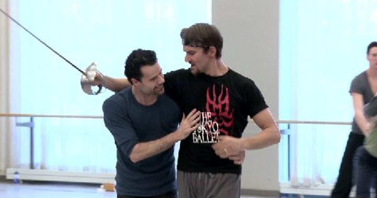 VIDEO: Watch two hot, sculpted Toronto men having a sword fight ...