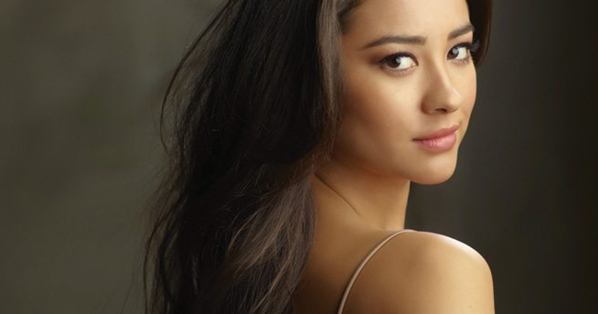 Spotlight: Shay Mitchell is the breakout star of television’s trashiest ...
