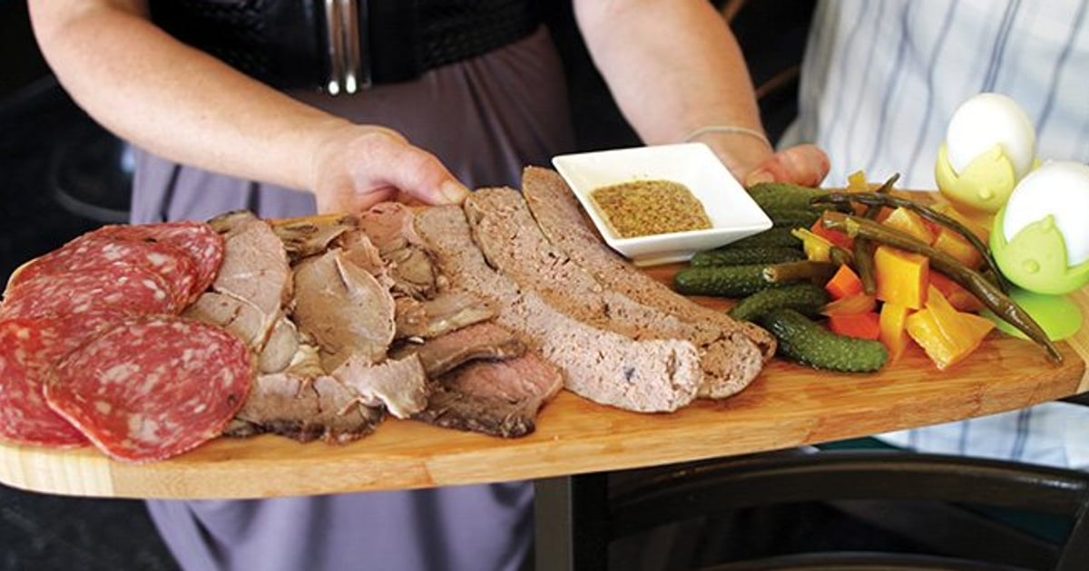 Introducing: Das Gasthaus, a new German pub on the Danforth from a ...