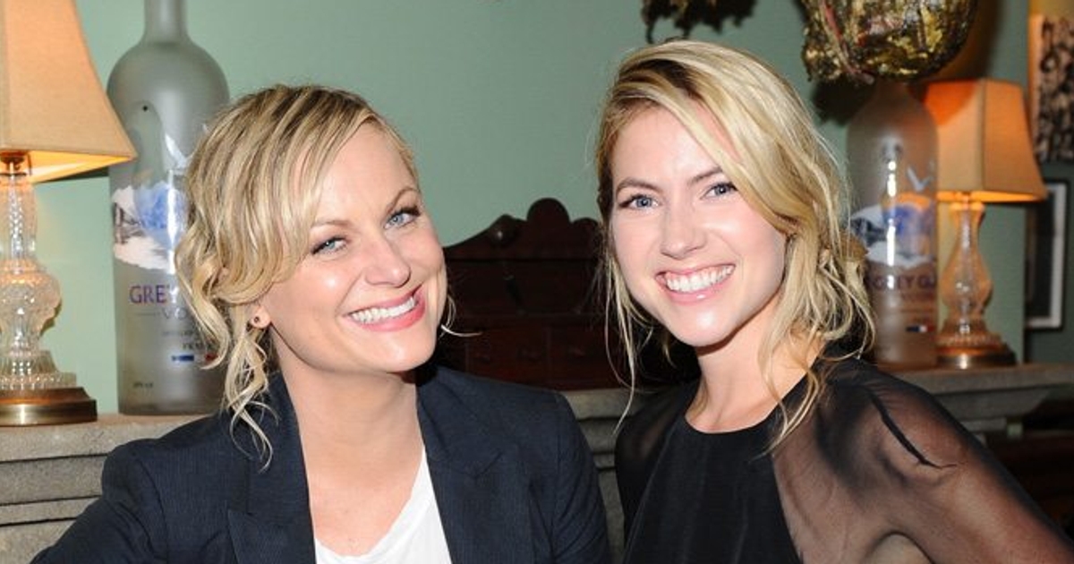 TIFF Party: Amy Poehler riffs on the saucy starlet step-and-repeat on ...