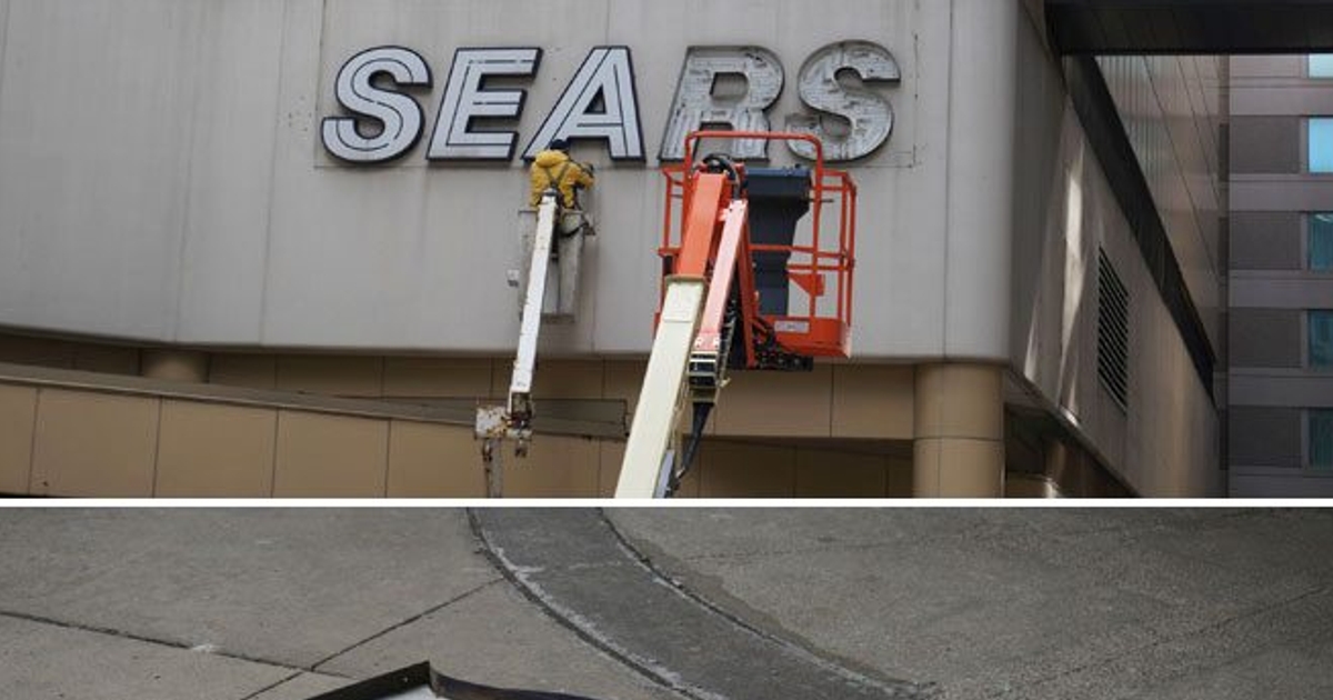 PHOTO: the Sears sign comes down at the Eaton Centre - Toronto Life