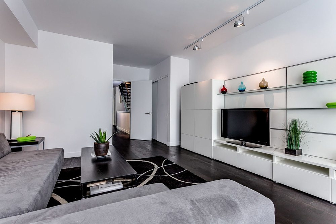 Condo of the Week: $1.3 million for a Moss Park townhouse with ...