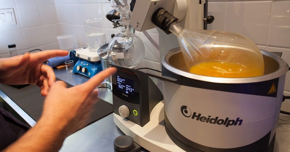 How do you make a hi-tech cocktail? - Toronto Life