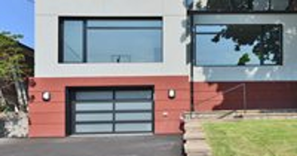 House of the Week: $1.4 million for a Cliffcrest house with condo-like ...
