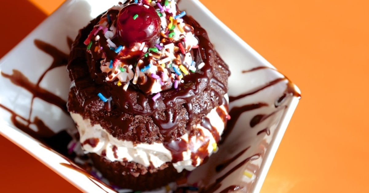 Cosmic Treats brings vegan comfort food to Kensington - Toronto Life