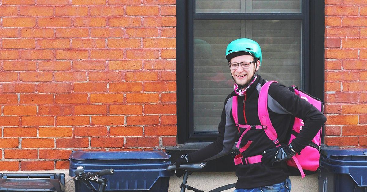 Five UberEats and Foodora bike couriers on what it's like to cycle with ...