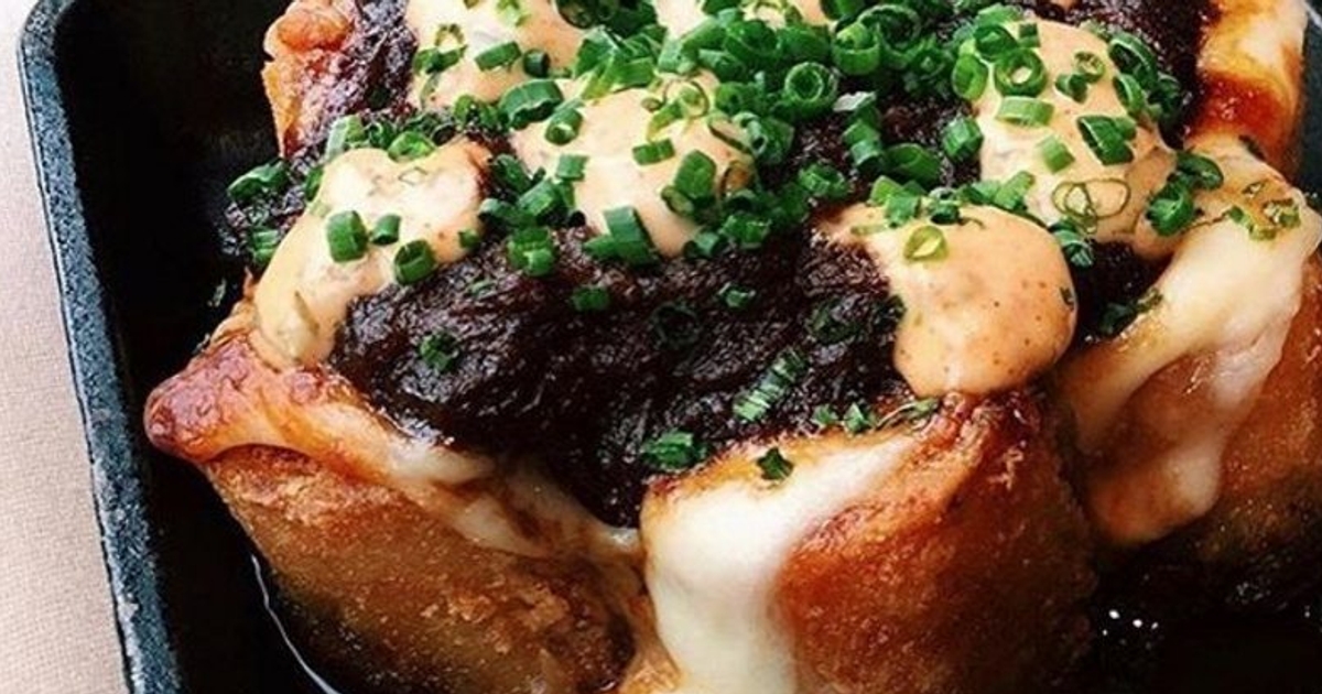 20 of Toronto's most preposterous, over-the-top piles of poutine ...