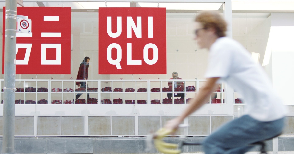Canadians are literally giving the shirts off their back in UNIQLO ...