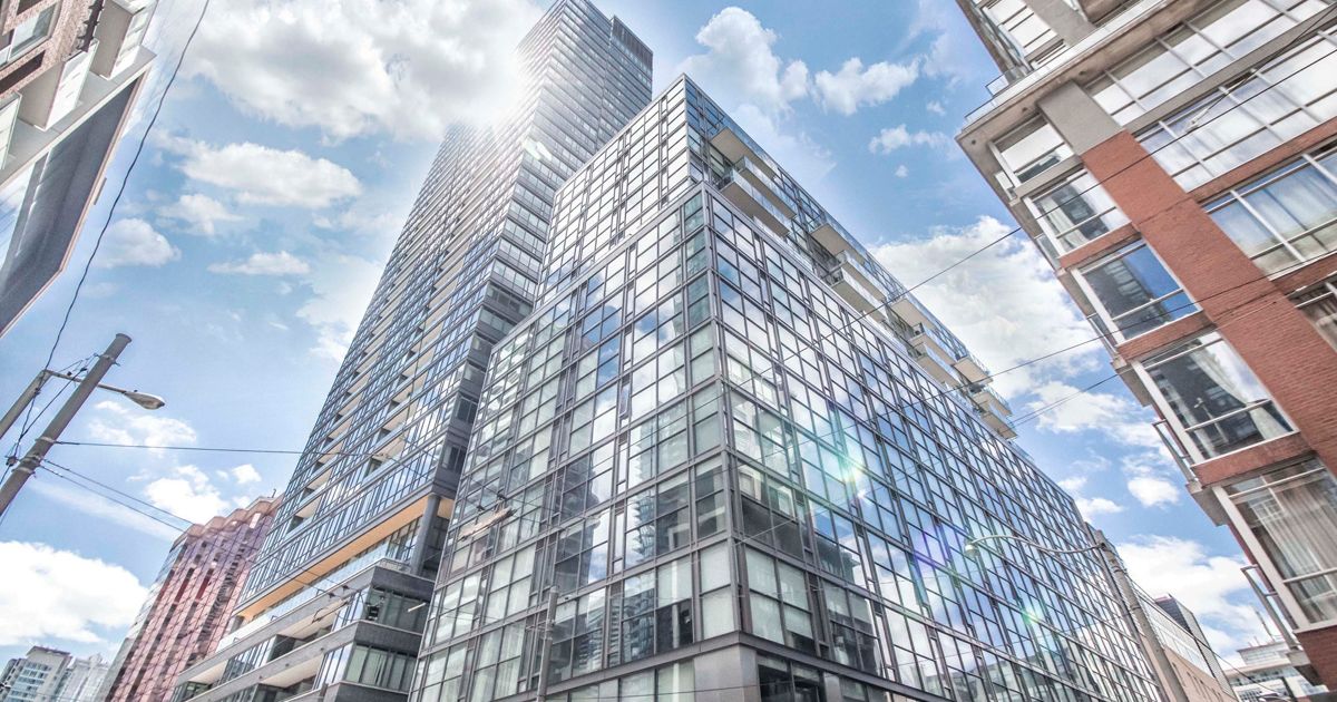 Condo of the Week: $2.2 million for a penthouse in the Entertainment ...