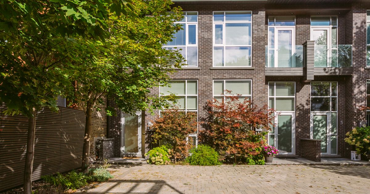 Condo of the Week: $1.25 million for a sun-filled Parkdale townhouse ...