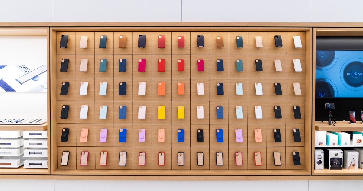 A look inside the Eaton Centre's colossal new Apple store - Toronto Life