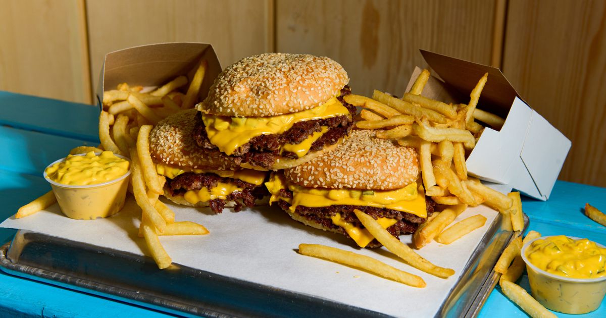 Hot Plate: Seven smash burgers you need to eat right now - Toronto Life