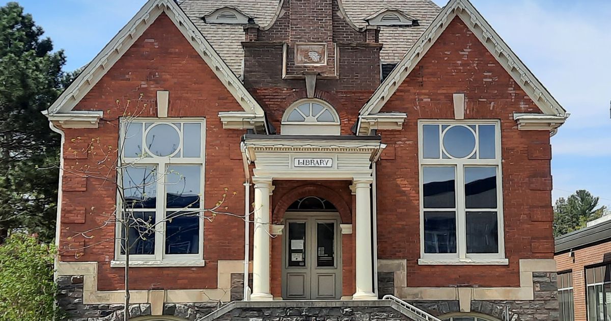 The Bracebridge Library offers free Wi-Fi in its parking lot - Toronto Life