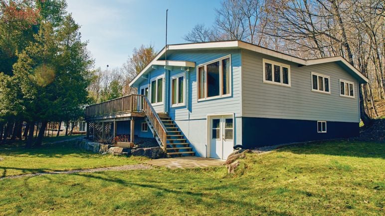 This plane flies Torontonians to cottage country in 40 minutes ...