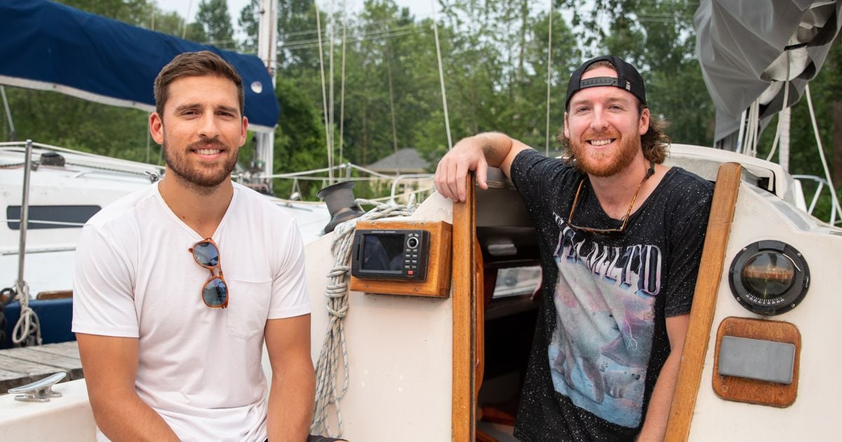 These friends bought a sailboat for $6,500 on a whim. They're loving it ...
