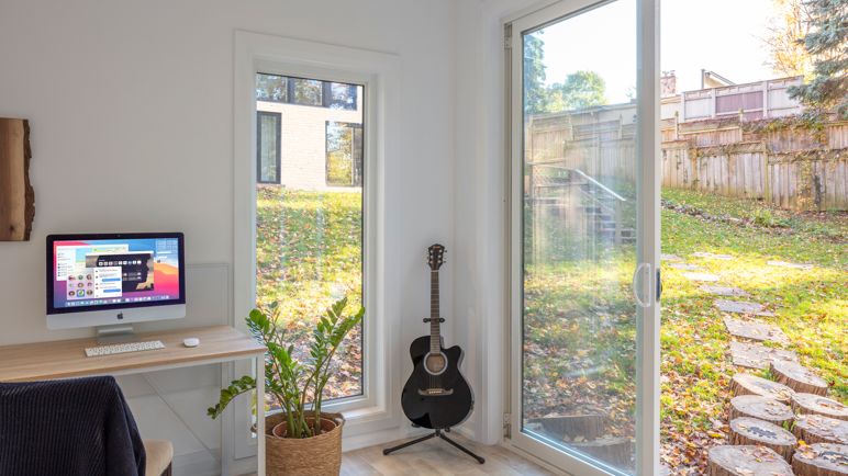 This company gave its staff VR headsets for remote hangout sessions ...