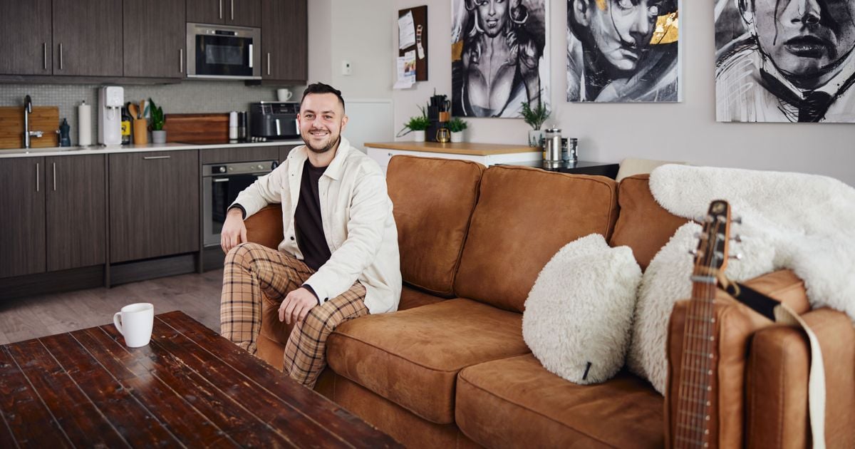 This mortgage broker makes $240,000 a year. How does he spend it ...