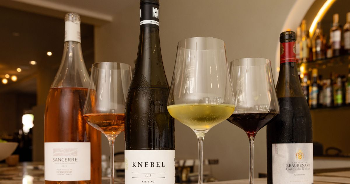 Henry's - Toronto Life