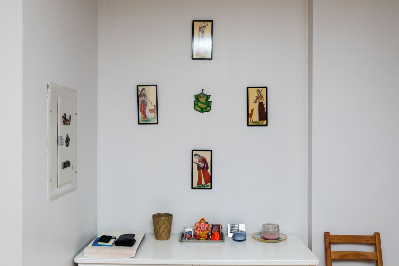 This generative-AI marketer makes $223,000 a year. How does he spend it ...