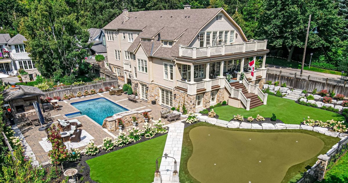 Surreal Estate: $9.9 million for a Cape Cod manor in Oakville with an ...