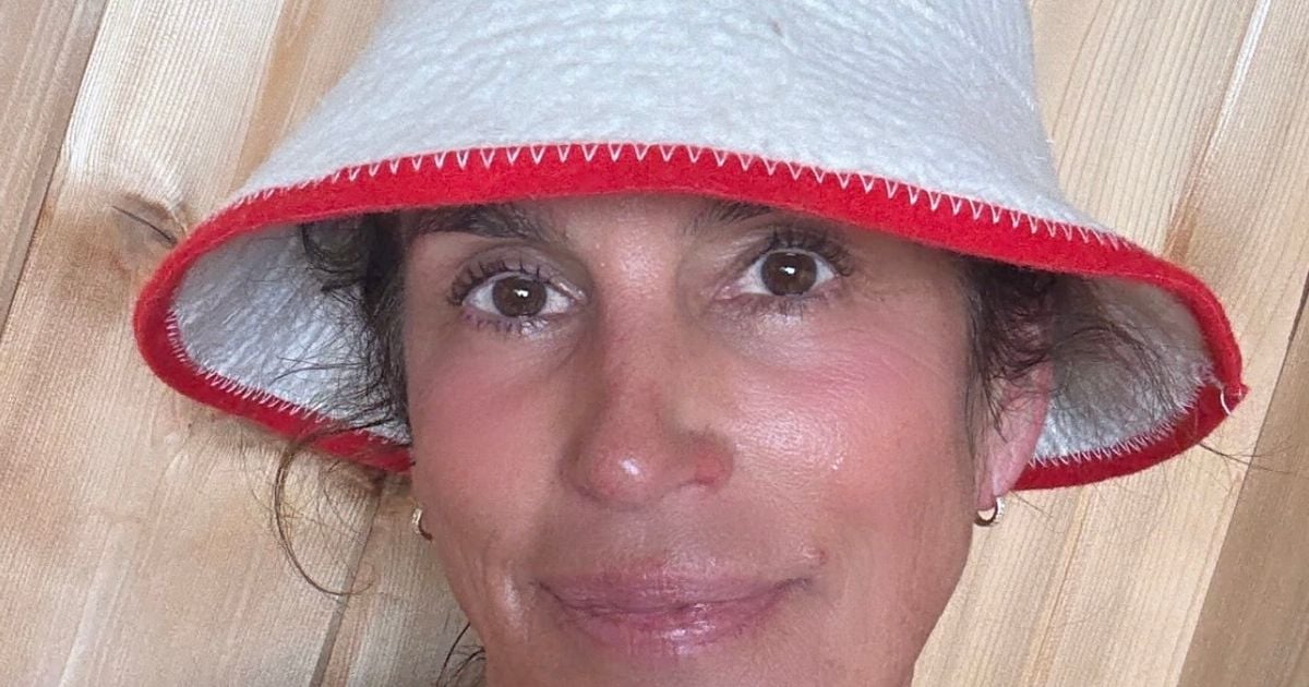 Is Cindy Crawford trolling Canadians from her Muskoka cottage ...