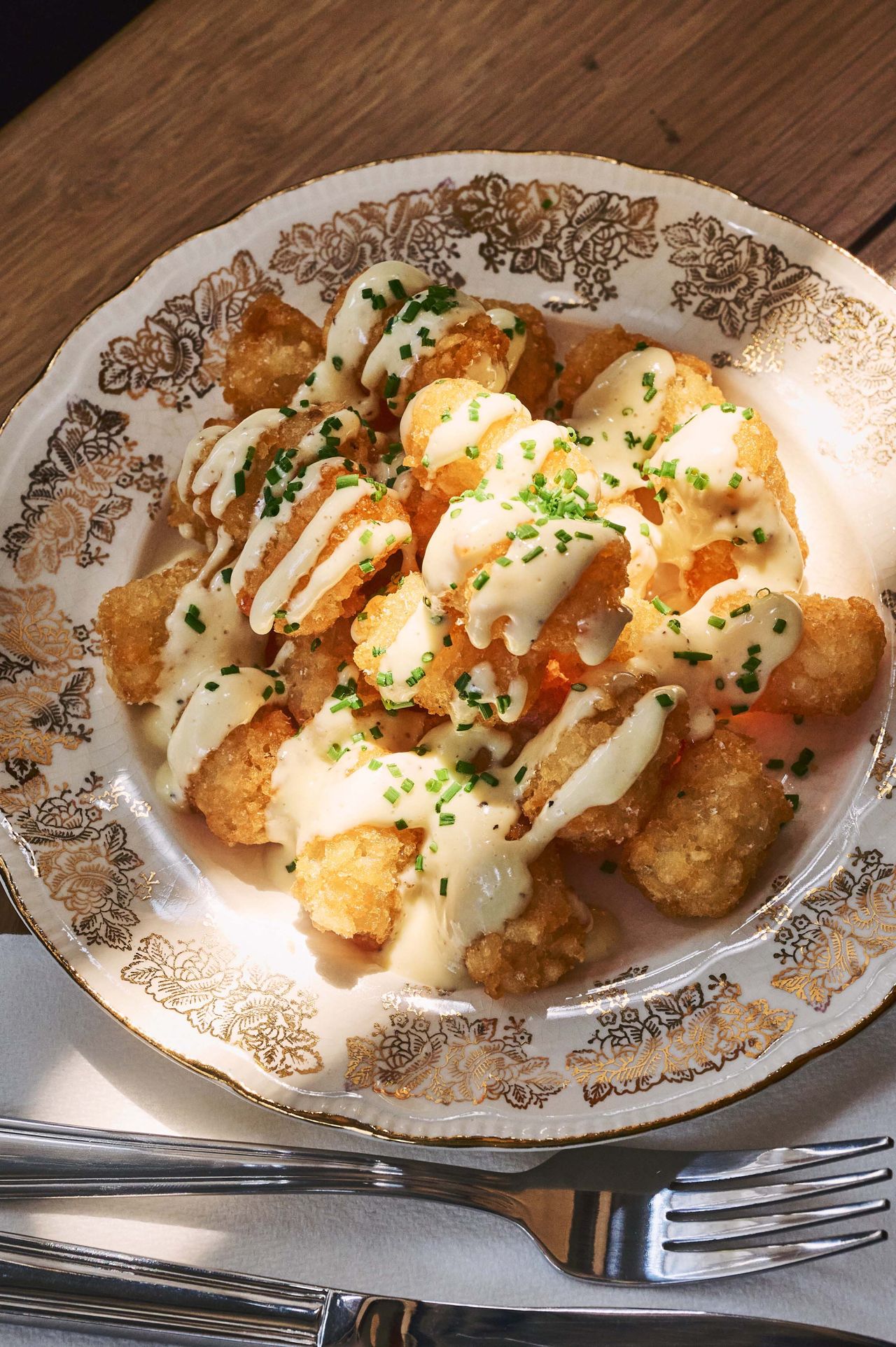 This adorable diner has moved into the old Grapefruit Moon space ...