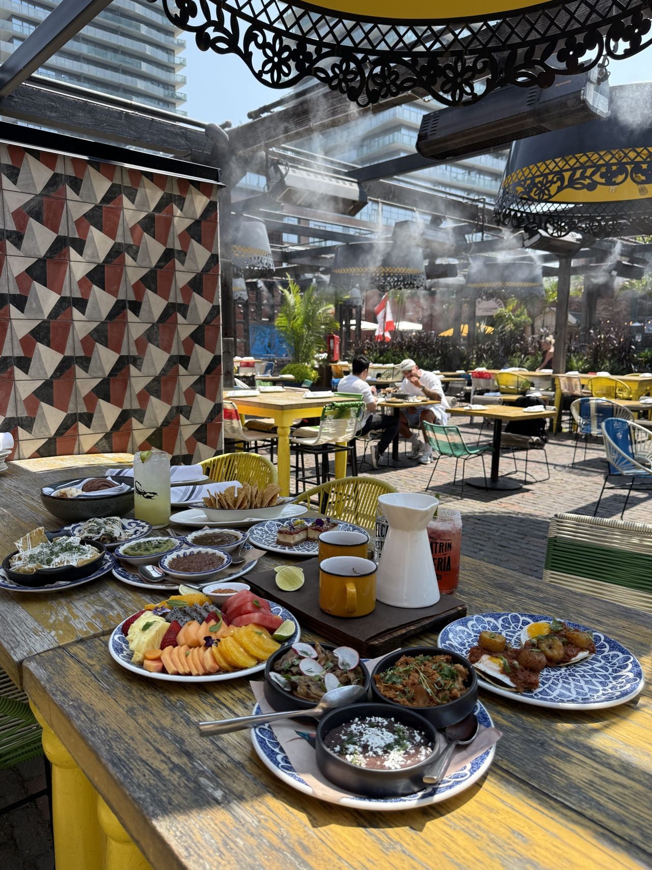 Where to get family-style Mexican brunch and margarita flights ...