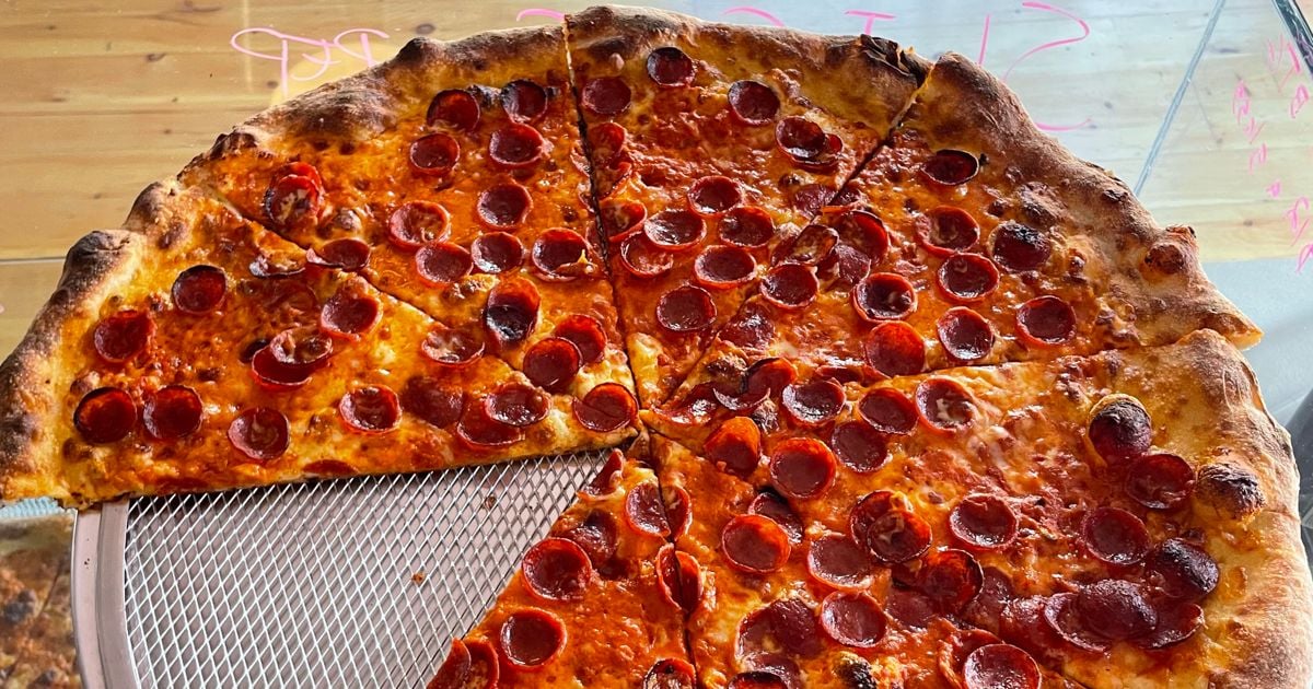 This new Harbord Village pizzeria makes a real nice slice - Toronto Life