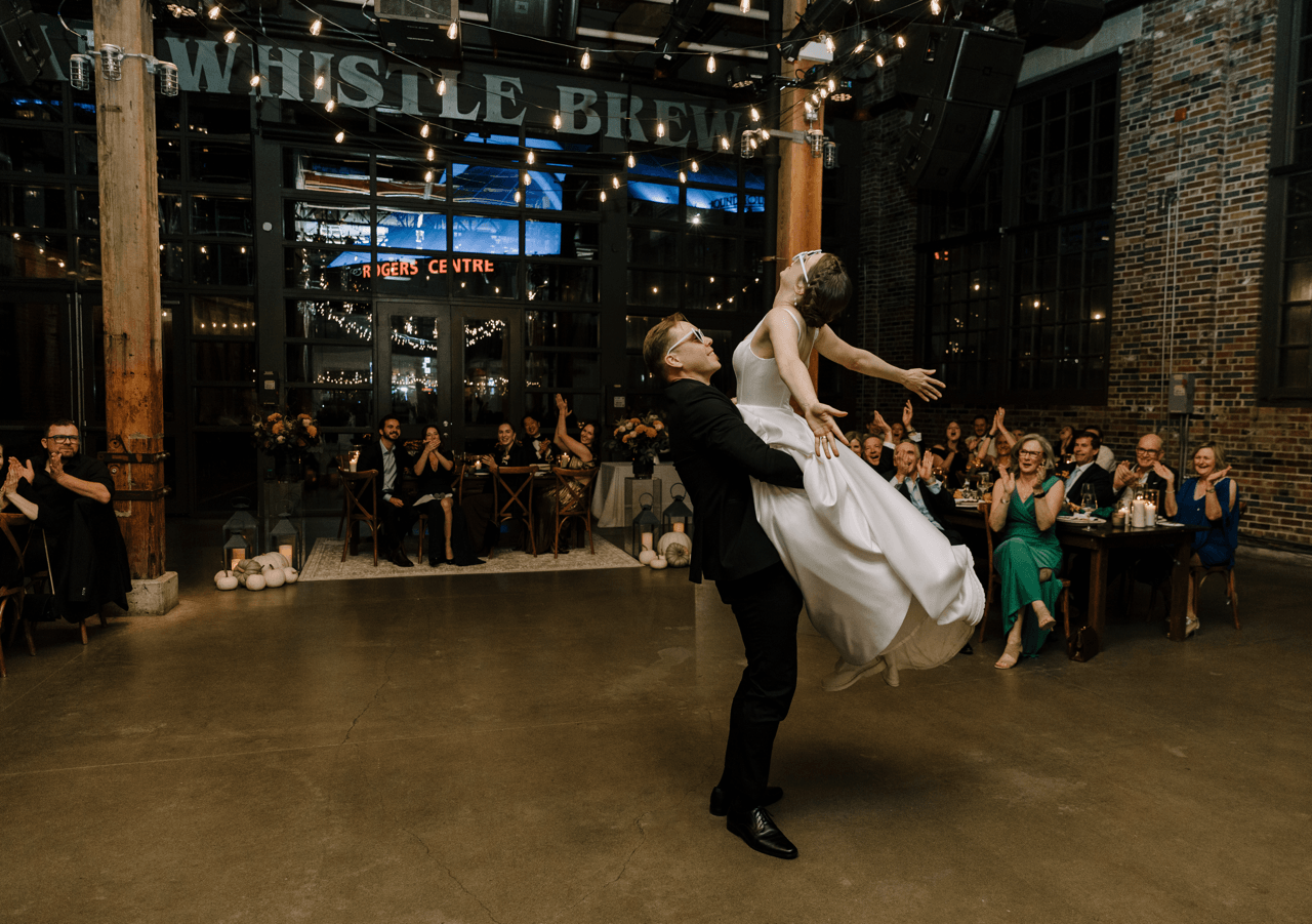 This couple accidentally had a Blue Jays–themed wedding - Toronto Life