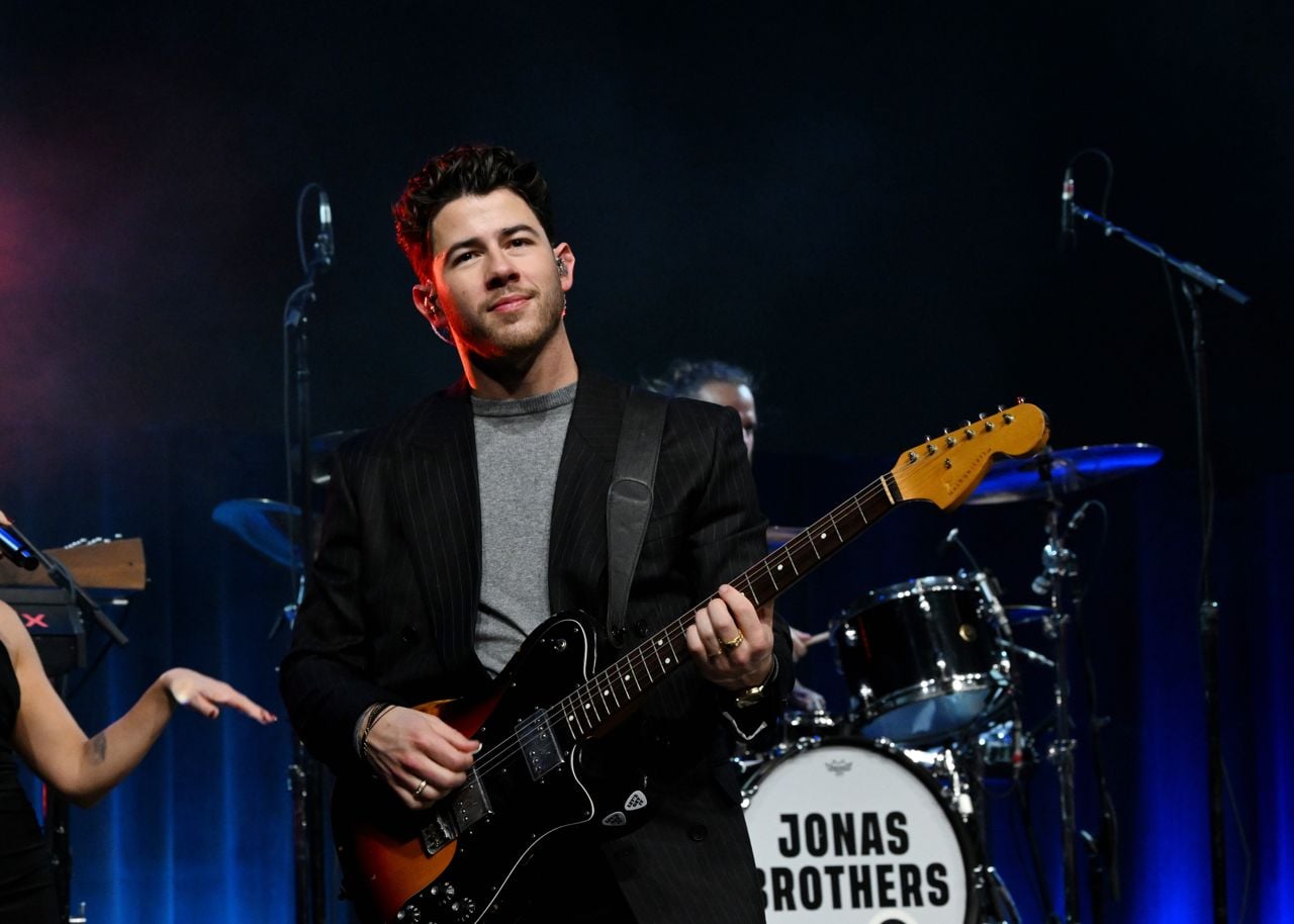Pop star Nick Jonas will serenade brunchers at a Toronto restaurant ...