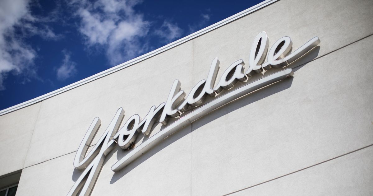 Yorkdale is doing everything it can to keep a Fairweather store from ...