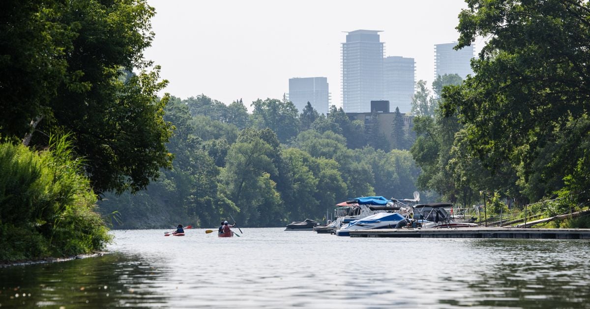 The Toronto Humber Yacht Club fire is being investigated as a suspected ...