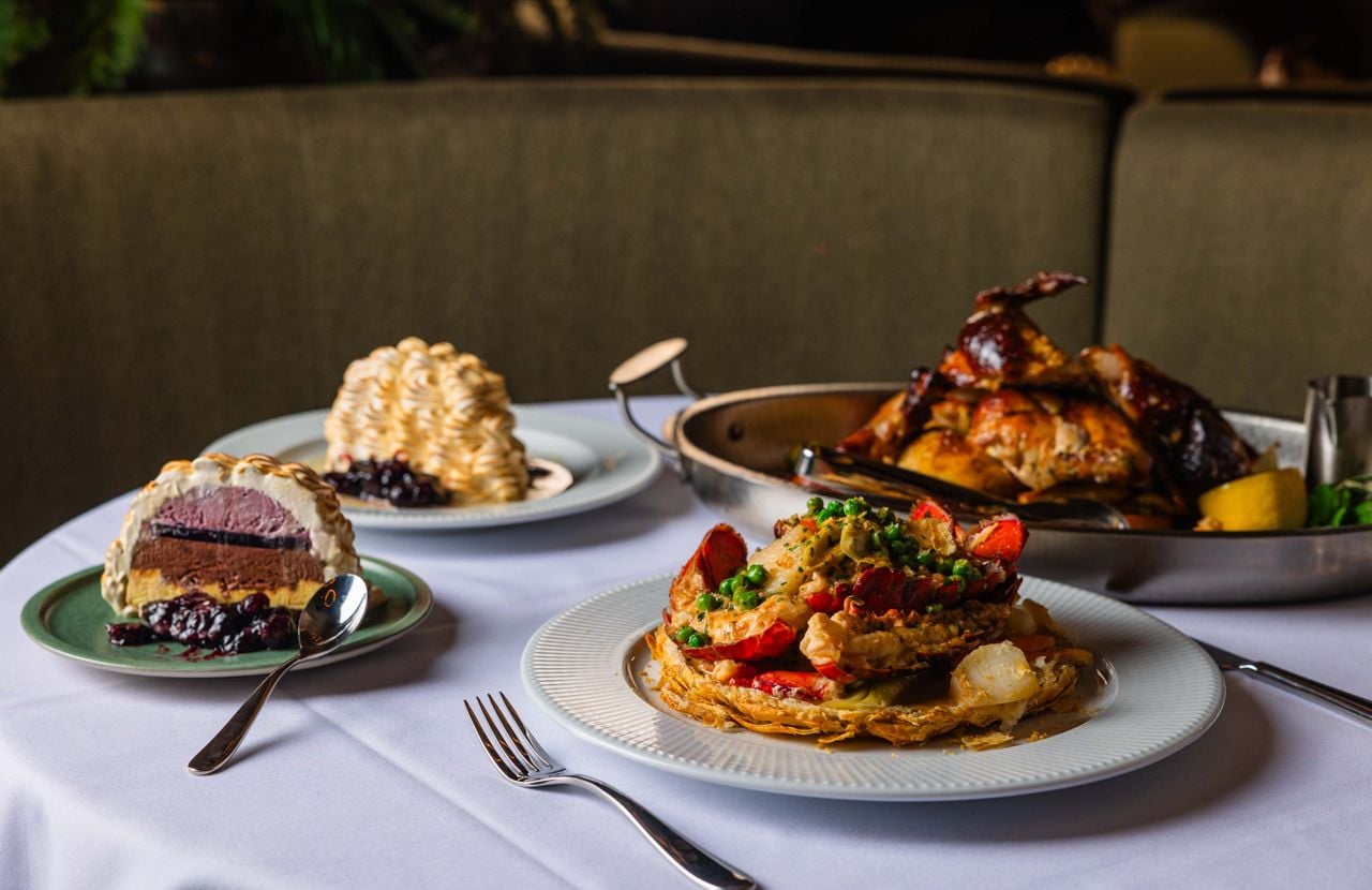 Inside Riley's Fish and Steak, an over-the-top new restaurant for surf ...