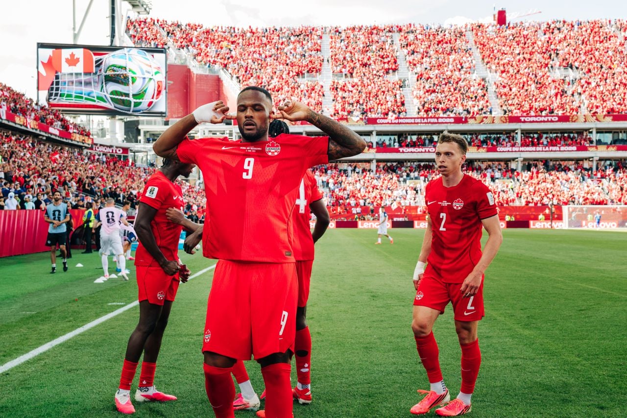 "Glorious sunshine, beautiful sight lines": How fans enjoyed Canada's ...